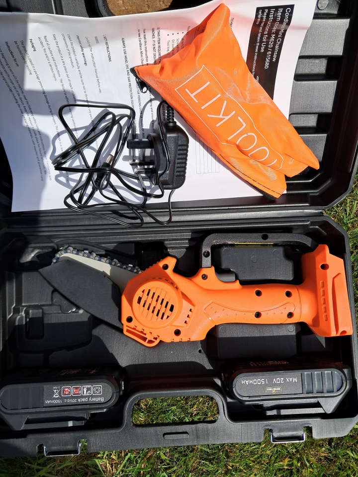 Mini Saw. | Midlander | Blipfoto