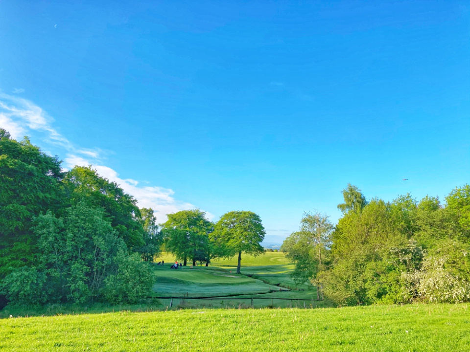 Golf course | Holding_Anchor | Blipfoto