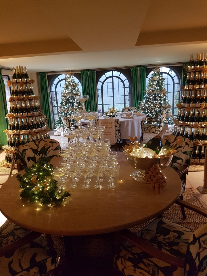 A Champagne Christmas | Redberry | Blipfoto