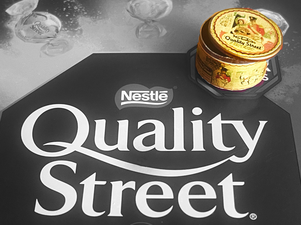 tiny sweet tin | sk | Blipfoto