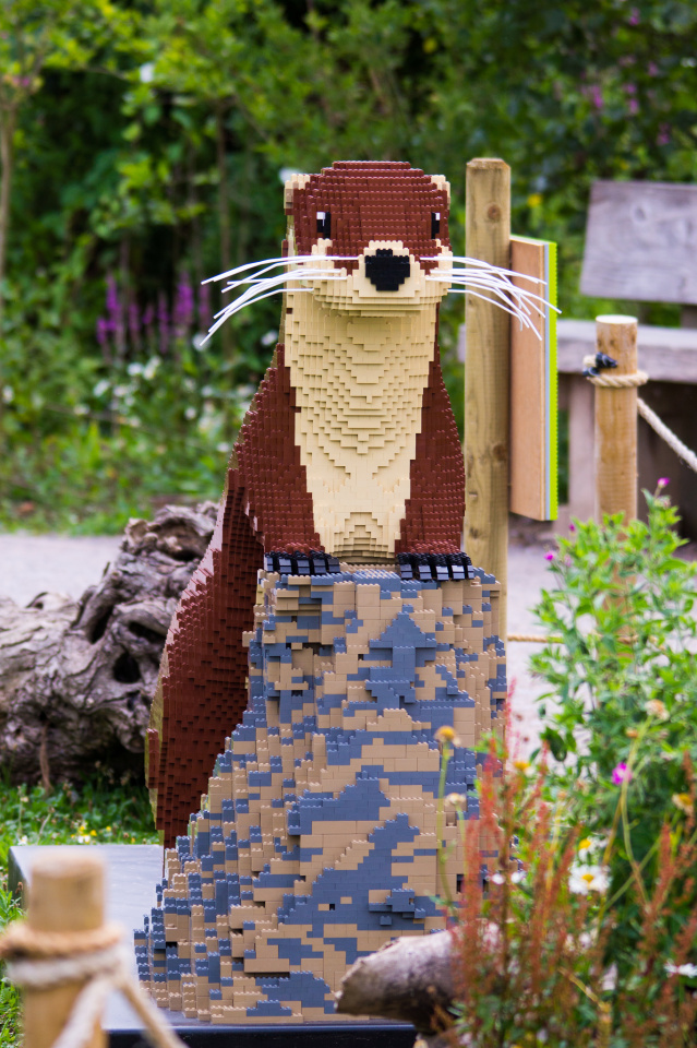 Lego Otter - Slimbridge | pontycyclops | Blipfoto
