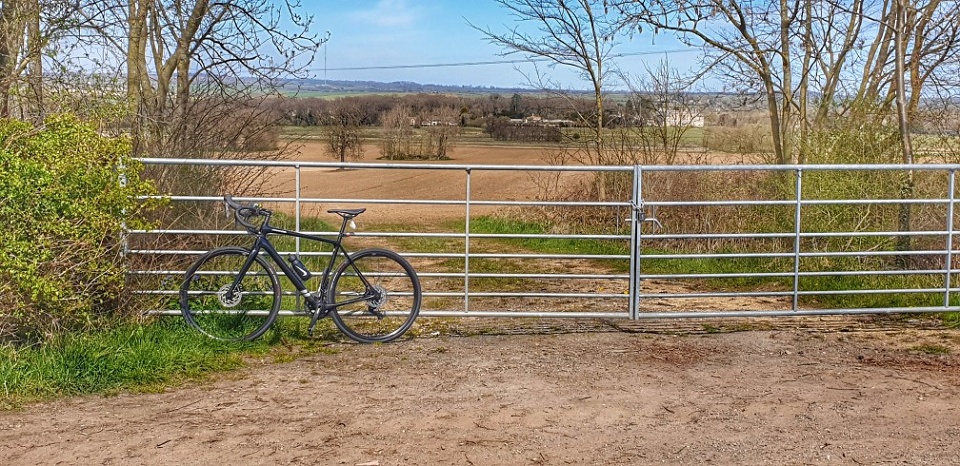 Bike on a gate | Bol | Blipfoto