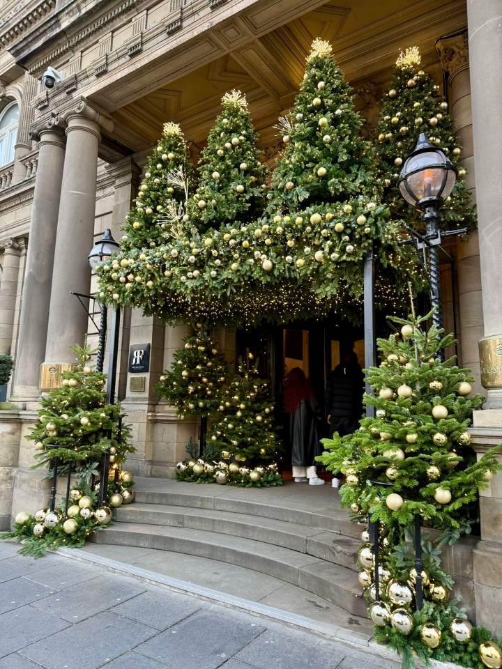 Christmas at The Balmoral. | jimbo2750 | Blipfoto