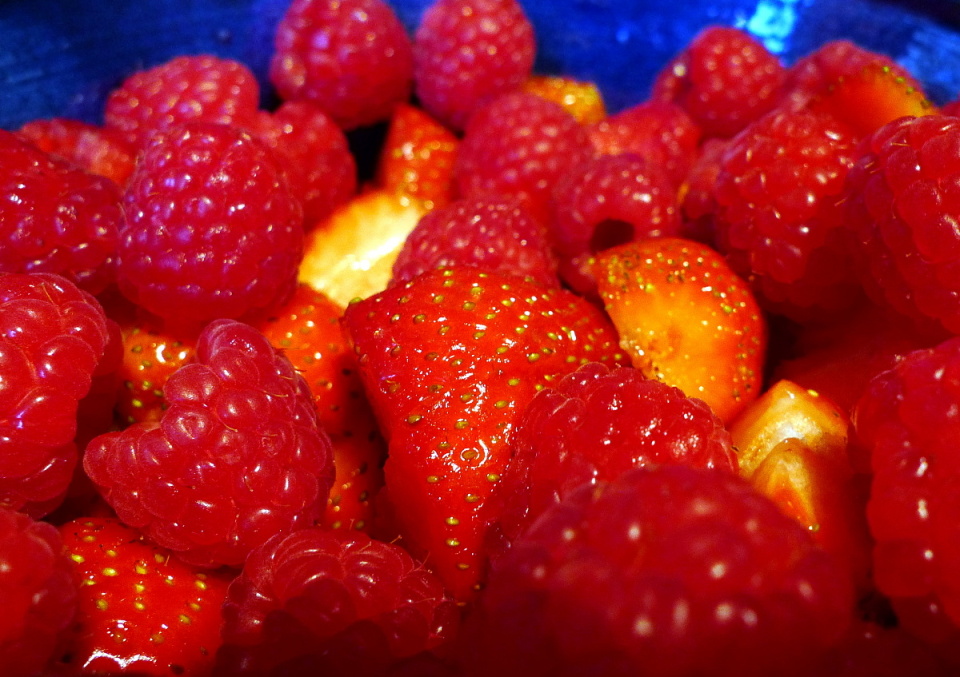 Raspberry blowing | magpie | Blipfoto