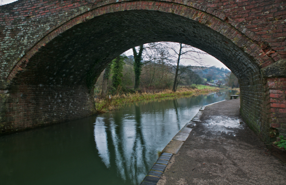 Stanton's bridge over the canal at Thrupp, Stroud | CleanSteve | Blipfoto