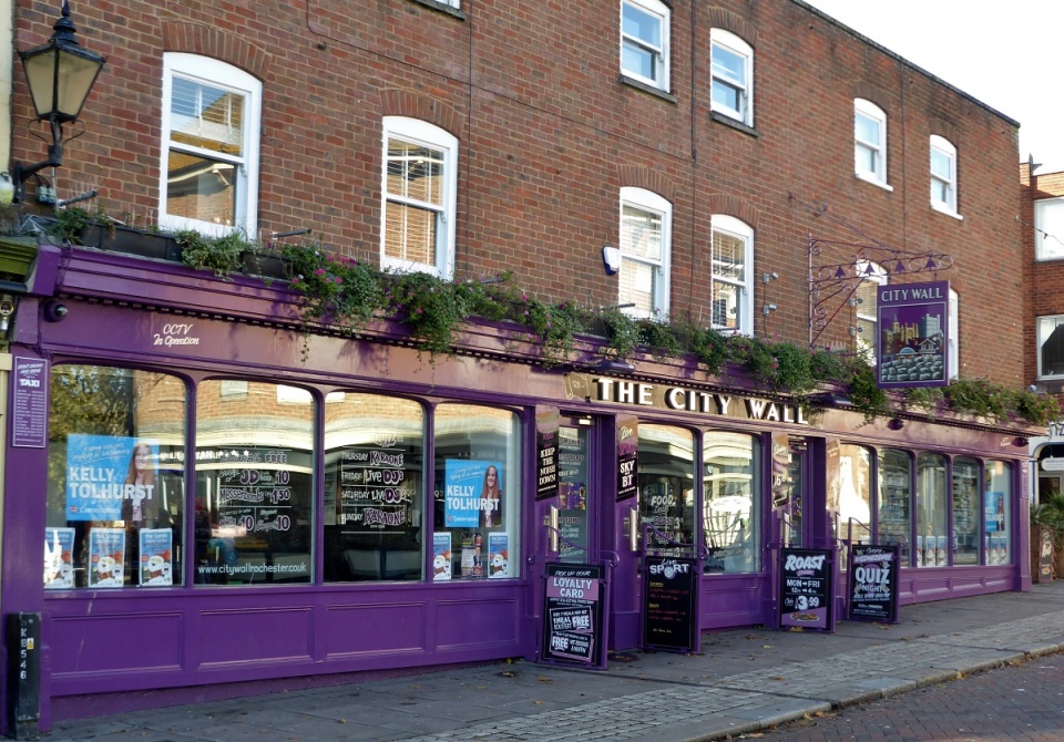 Purple pub! | Purplepants | Blipfoto