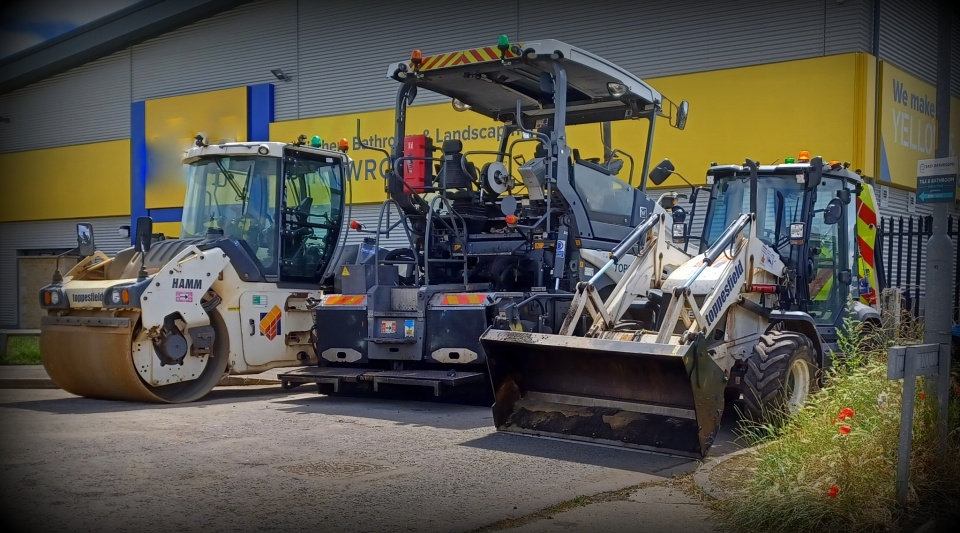 Digging up the road. | LincolnWarrior | Blipfoto