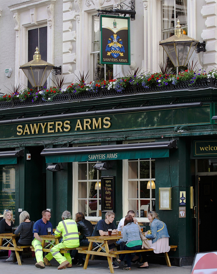 London Pub Paddington VandeGraaff Blipfoto london-pub-paddington-vandegraaff-blipfoto