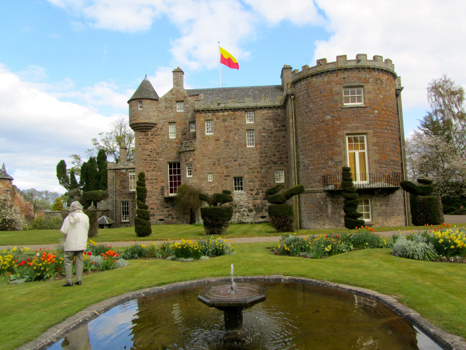 Megginch Castle | Libra | Blipfoto