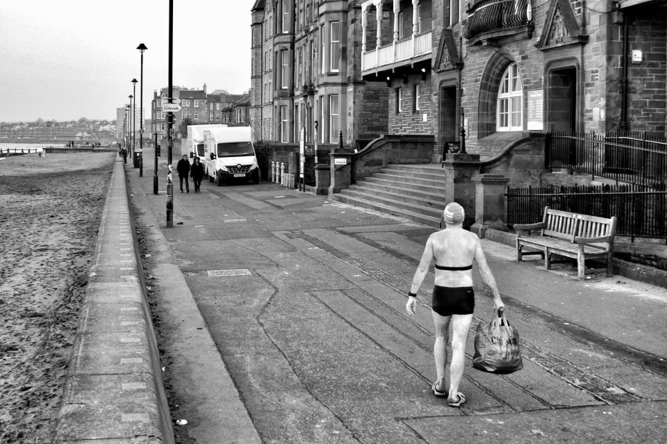 Promenade, Portobello, Edinburgh | marknlizzie | Blipfoto