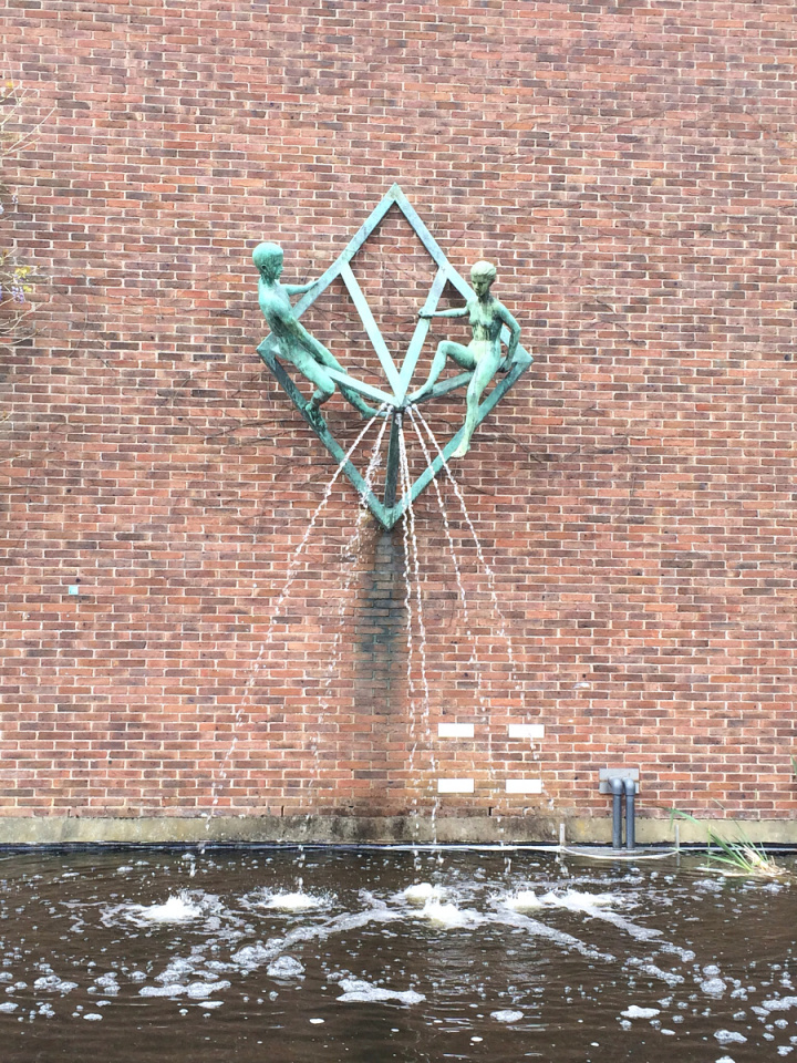 Vivien ap Rhys Pryce - The Minoprio Fountain | Diarised | Blipfoto