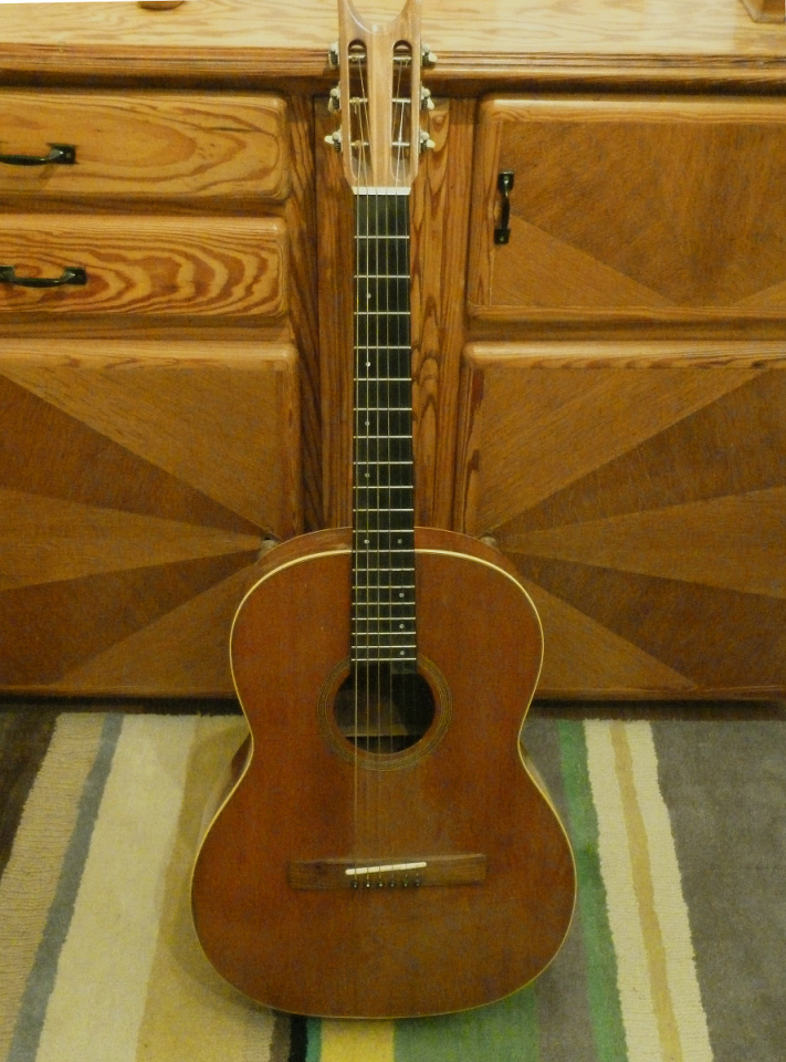 The first guitar I made... | Ogatodomar | Blipfoto