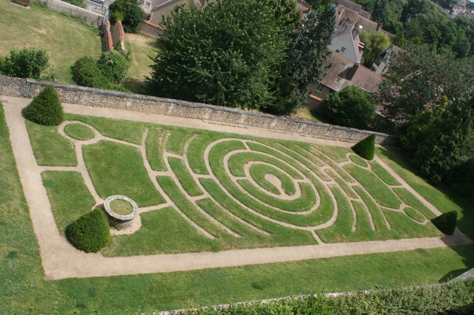 X eXtra special maze at the Chartres Cathedral | foto55 | Blipfoto
