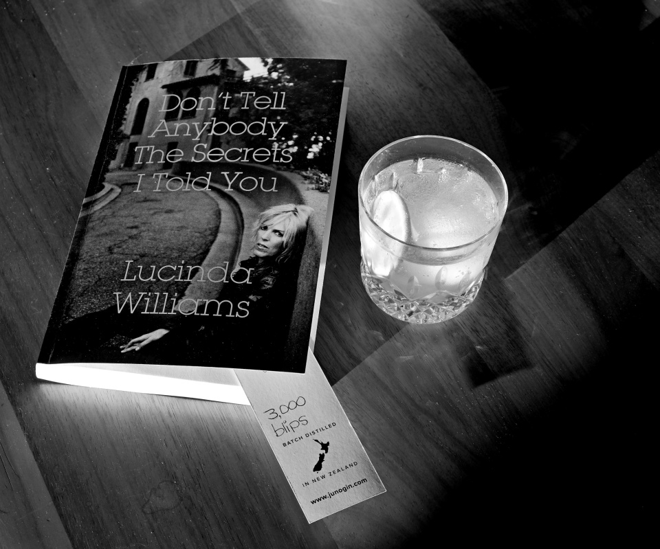 Metal Firecracker . . . Lucinda Williams | V1k1 | Blipfoto