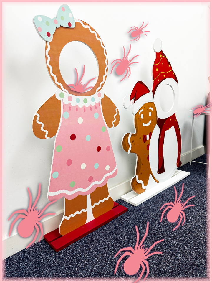 PInk spider invasion!!!! | Majoayee | Blipfoto