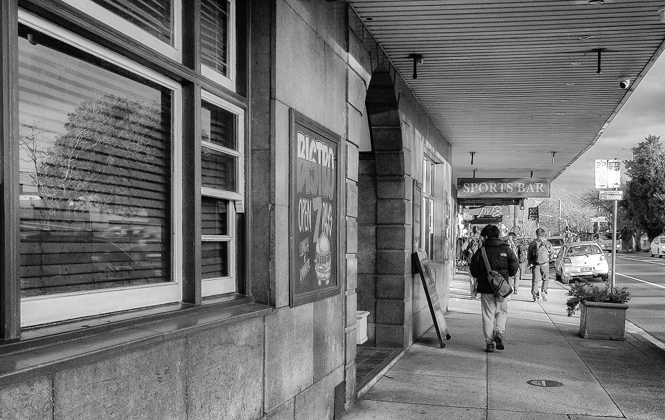 Wide Street Scene | isbi | Blipfoto