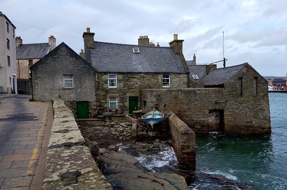 Jeemie Perez' Hoose | ZE1Christie | Blipfoto