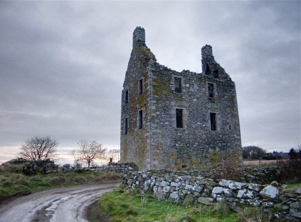 The haunted castle of Knockhall | Talpa | Blipfoto