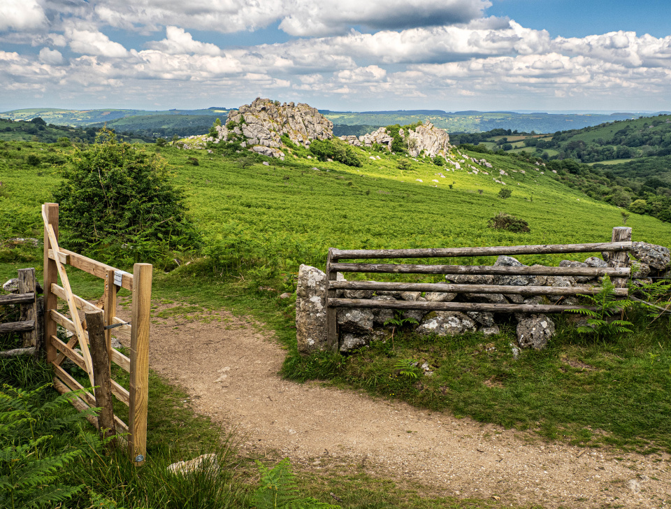 Great Tor Gateway | RockArea | Blipfoto