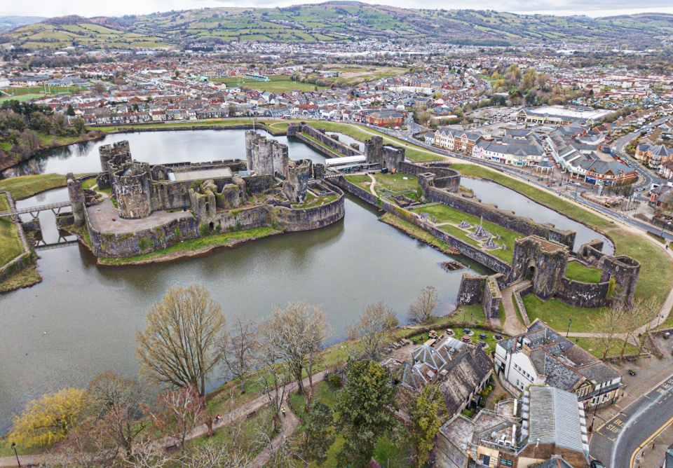 Caerphilly Town | BobsBlips | Blipfoto