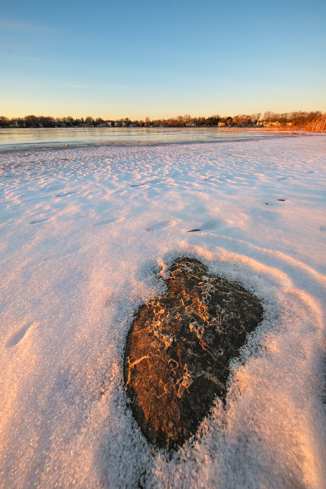 Anchored | MikeWest | Blipfoto