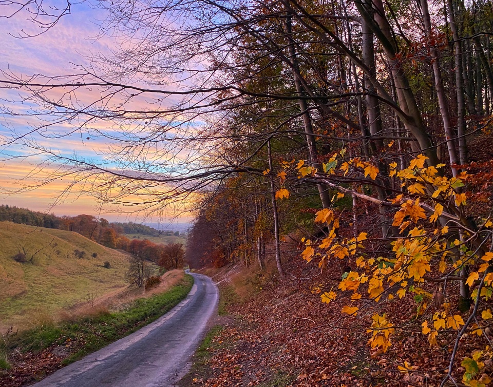 Descent to the village | gladders | Blipfoto