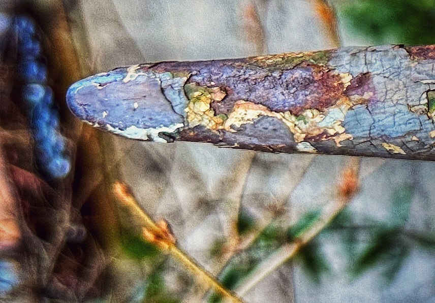 ‘A Rusty Finger Pointing’ | Chris_P | Blipfoto