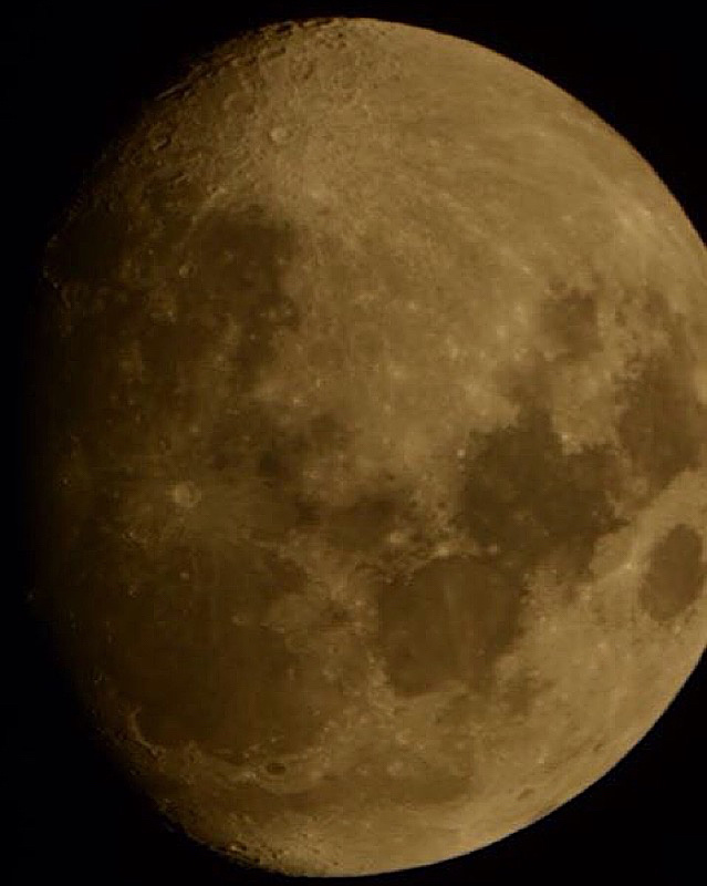 Sunday moon | nesssaintee | Blipfoto