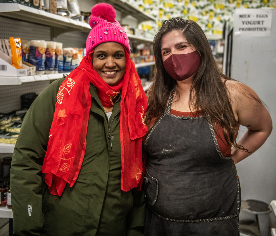 Engaging Strangers | RaspberryJefe | Blipfoto