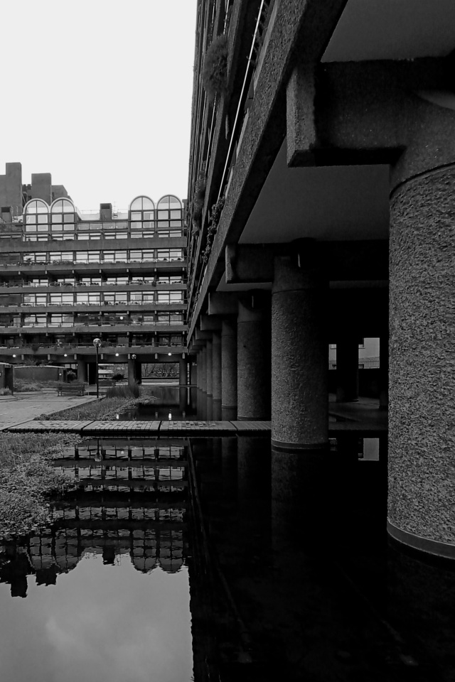 Barbican | middleman | Blipfoto