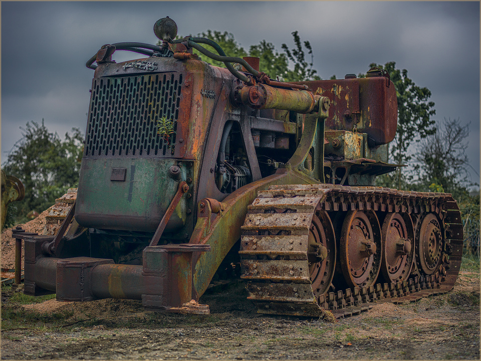 Vickers Vigor crawler tractor | nonpcplod | Blipfoto