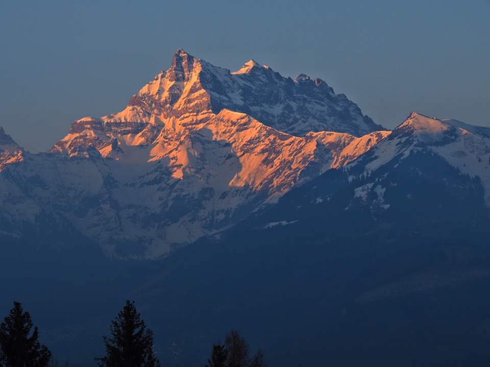 Mountain Shapes and Shadows.... | HilarysView | Blipfoto