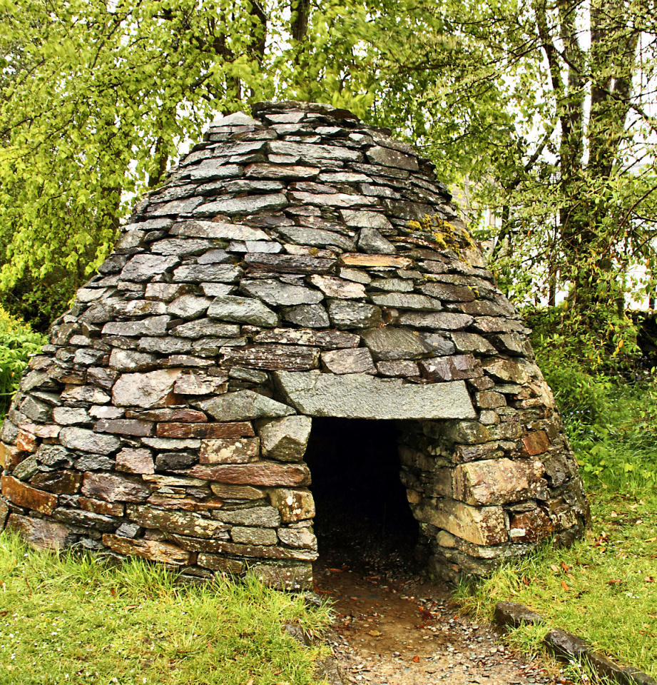 Beehive Hut - Monk's cell | furnacelass | Blipfoto