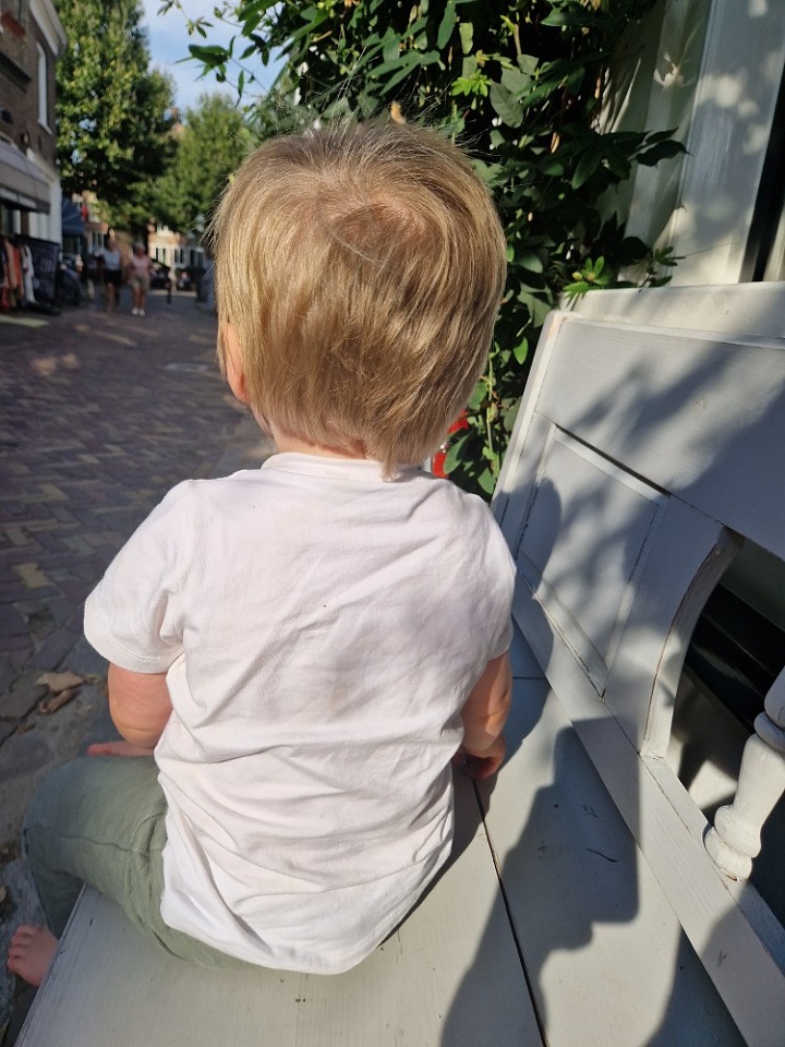 Hanging Out | inkstainedhands | Blipfoto