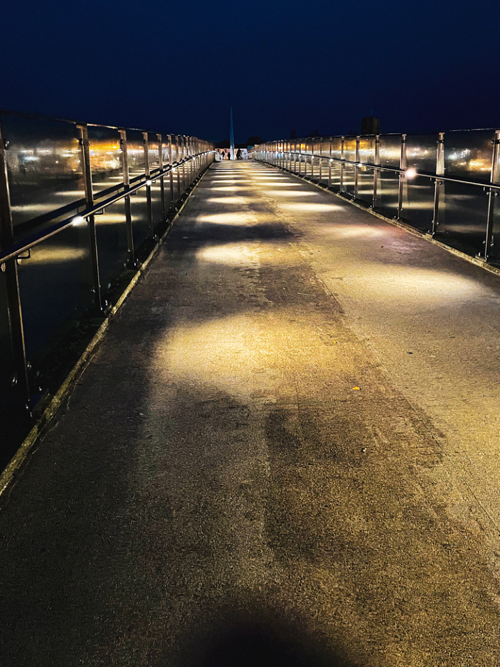 Windy walk home | swift | Blipfoto