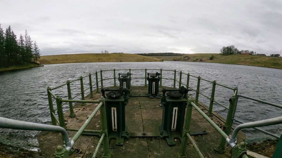 Rosebery Reservoir | ricky_p | Blipfoto