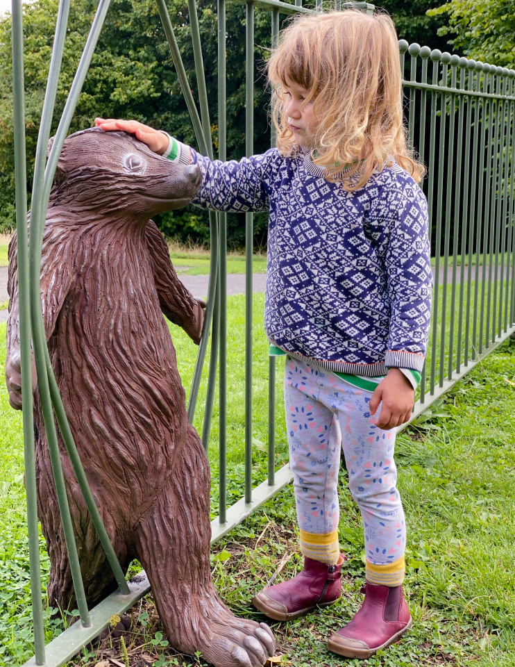 Frieda and the bear | JennyOwen | Blipfoto