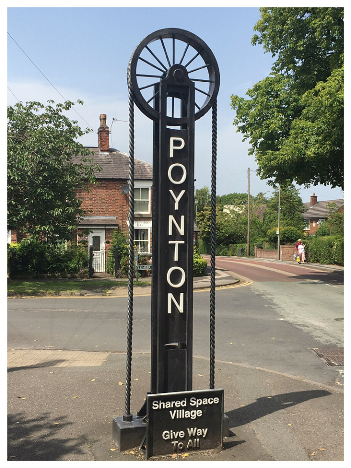Poynton Cheshire | Mover | Blipfoto
