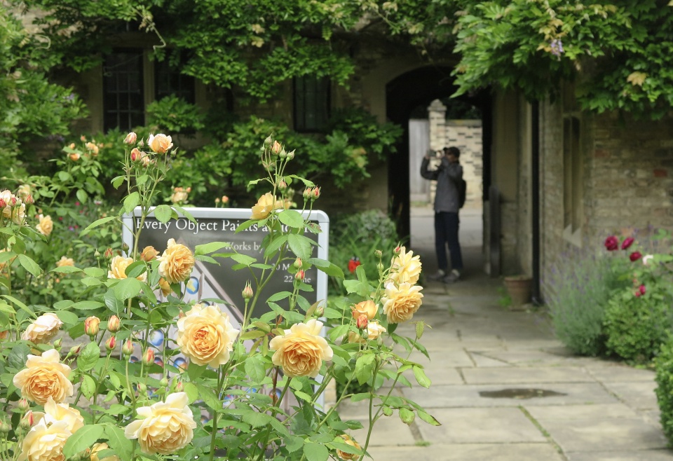 Every object paints a picture | martindawe | Blipfoto