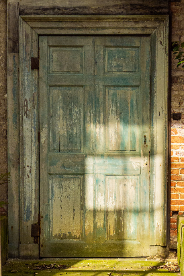 Sad Old Door | madwill | Blipfoto