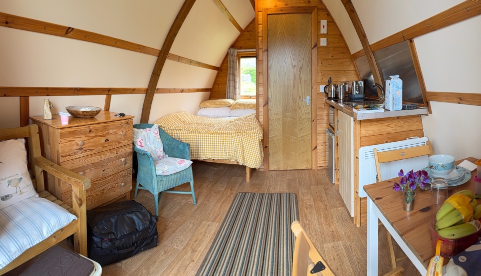 The pod at Mangersta | walkingMarj | Blipfoto