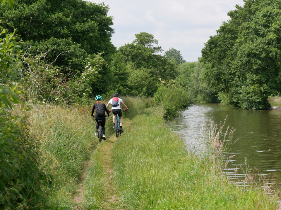 Cycling on the towpath | NatureWatcher | Blipfoto