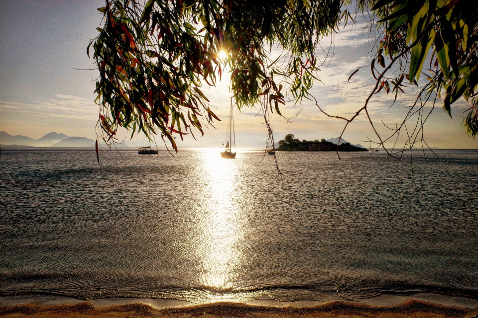 Sunrise Walk | BobsBlips | Blipfoto