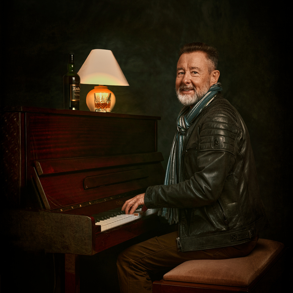 Its raining outdoors | Sheol | Blipfoto