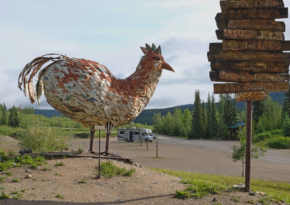 Nobody Here But Us Chickens by Louis Jordan | V1k1 | Blipfoto