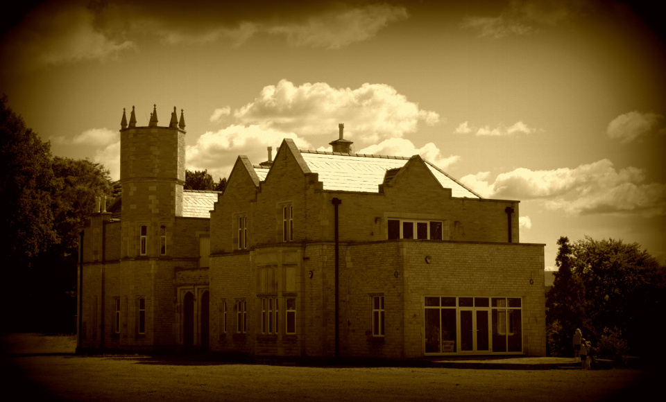 Oakwood Hall, Romiley | snapkin | Blipfoto