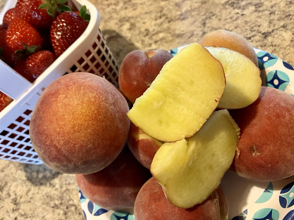 Peach Time | MaryElizaR | Blipfoto