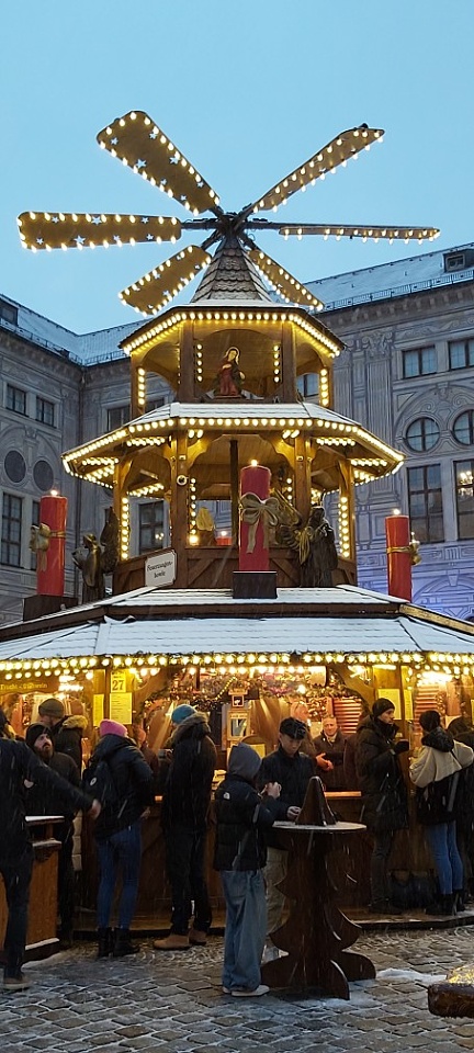 Christmas Pyramid | VeroS | Blipfoto