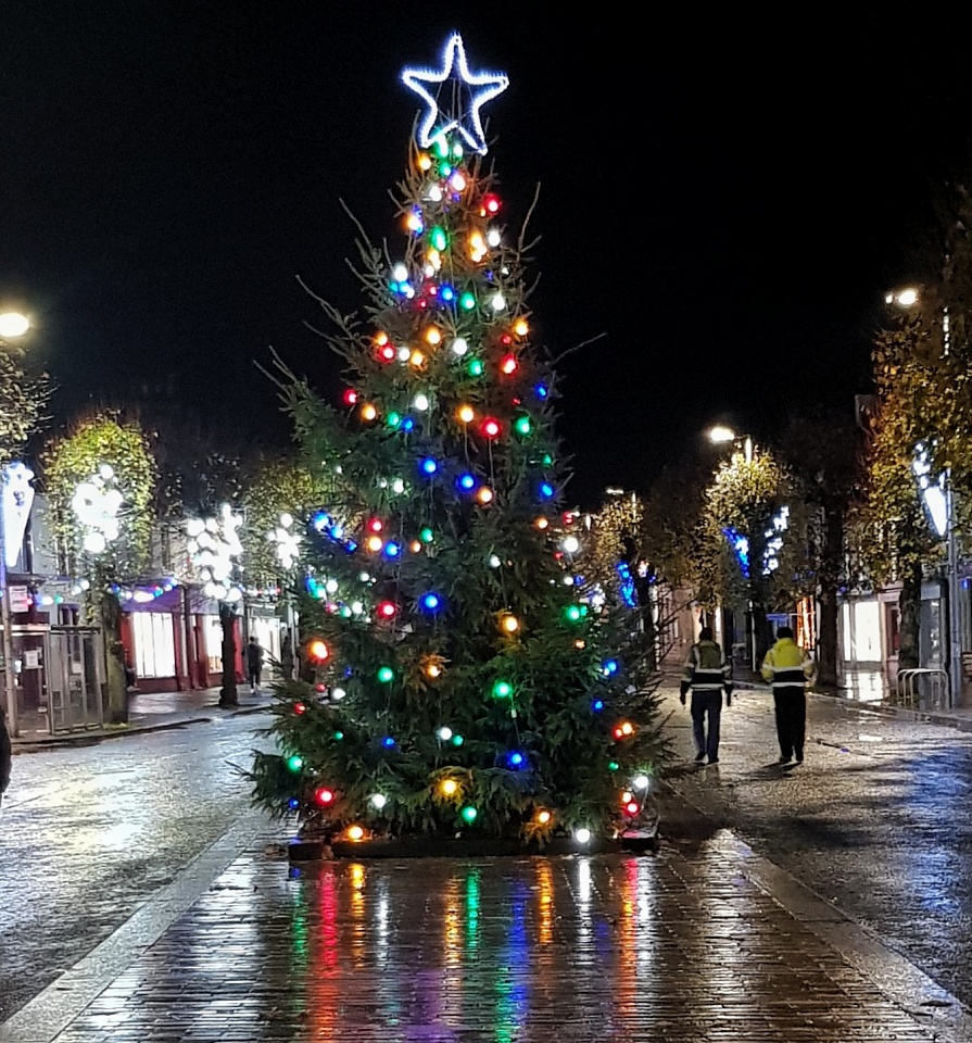 Cockermouth Christmas lights switch on. | trevorearthy | Blipfoto