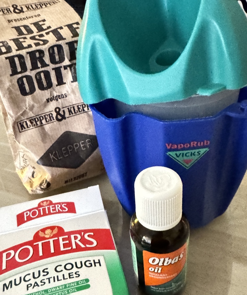 third day in bed sleeping... | catoblips | Blipfoto